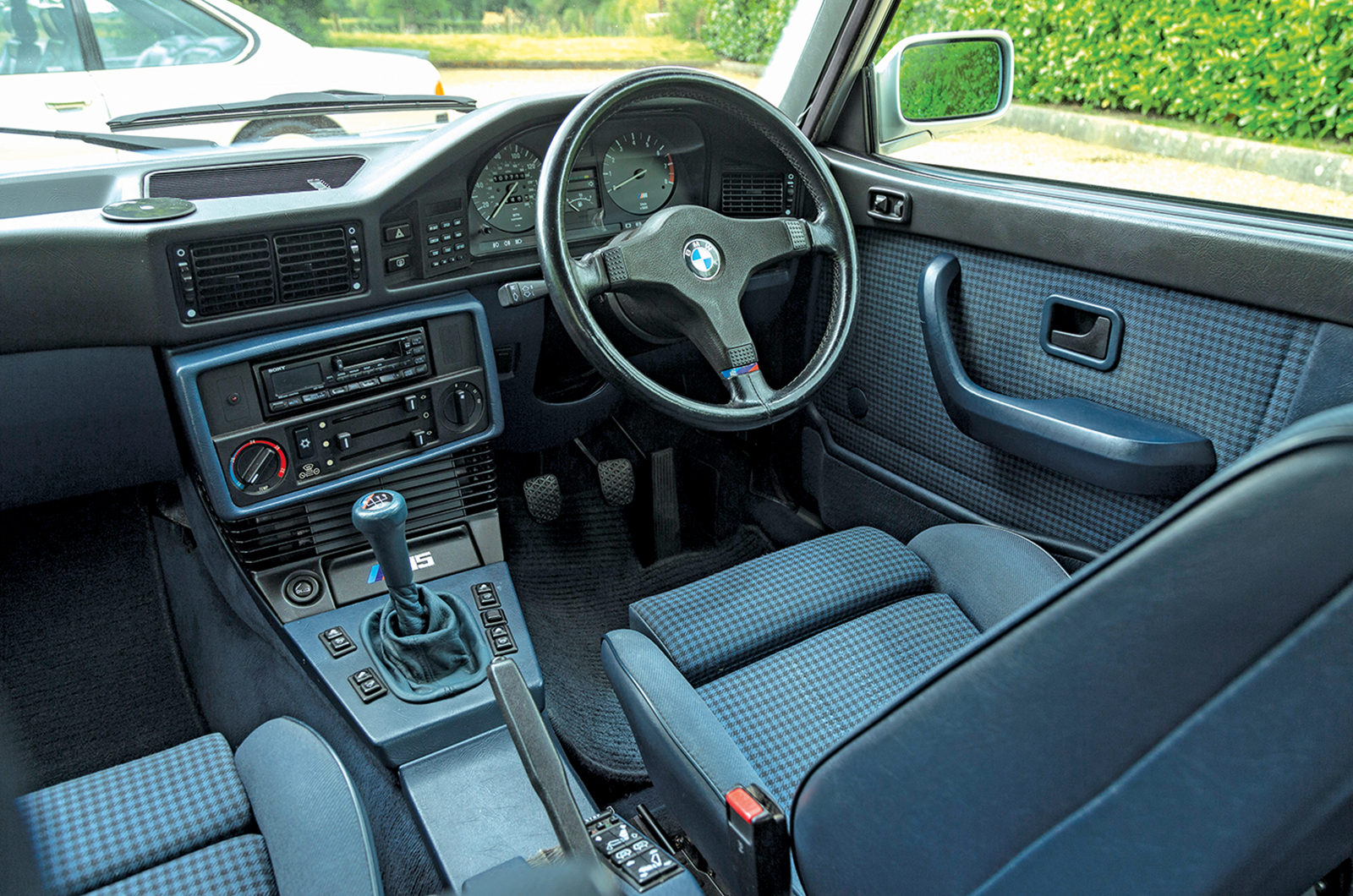 BMW E24 M635CSi vs E28 M5: dial M for more | Classic & Sports Car